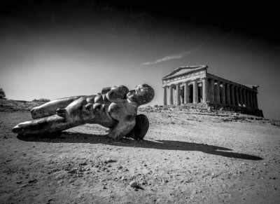 Incomplete Beauty by Allan Li wp