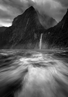 Wave marks by Yuan Su