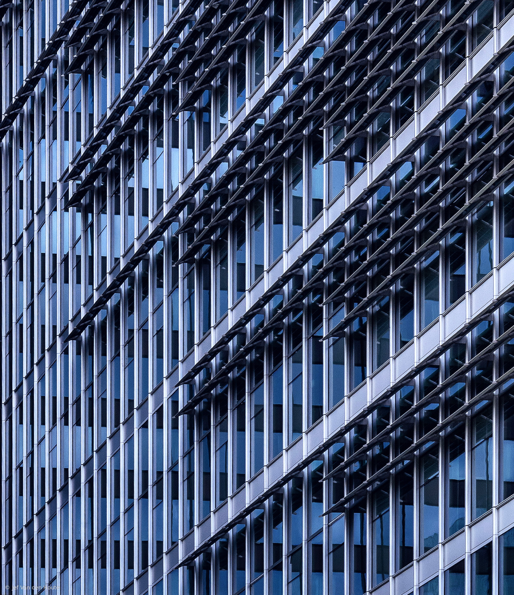 The grid by Jef Van den Houte