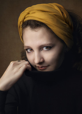 Look into my eyes by Teodora Codreanu