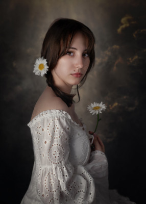 Girl with daisies by Teodora Codreanu