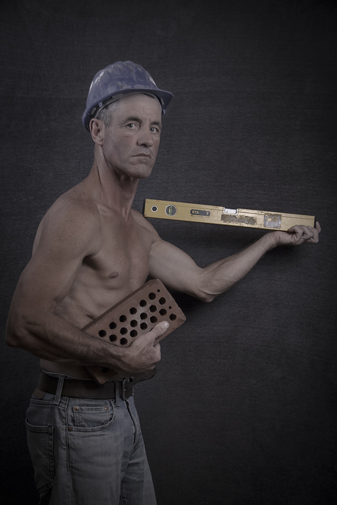 Builder by Sandro Sardoz