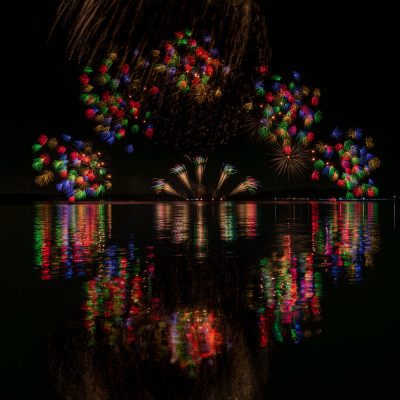 Fireworks Ring by Hidenori Sono