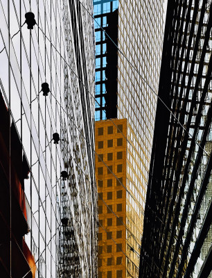 Urban textures - Manhattan New York by Arnon Orbach