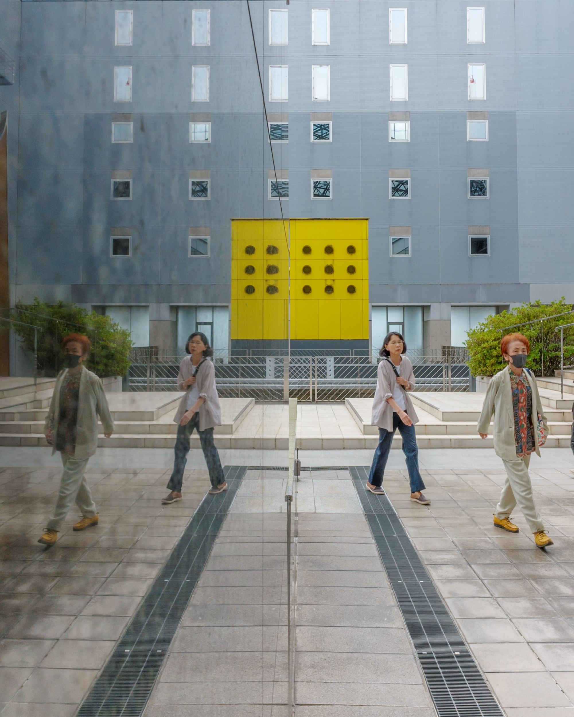 Come out of yellow by Makoto Souta