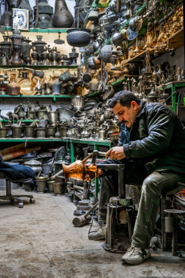 Mosul school metalwork. by Saad Salem