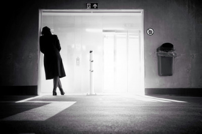 Just standing there by Mania De Praeter