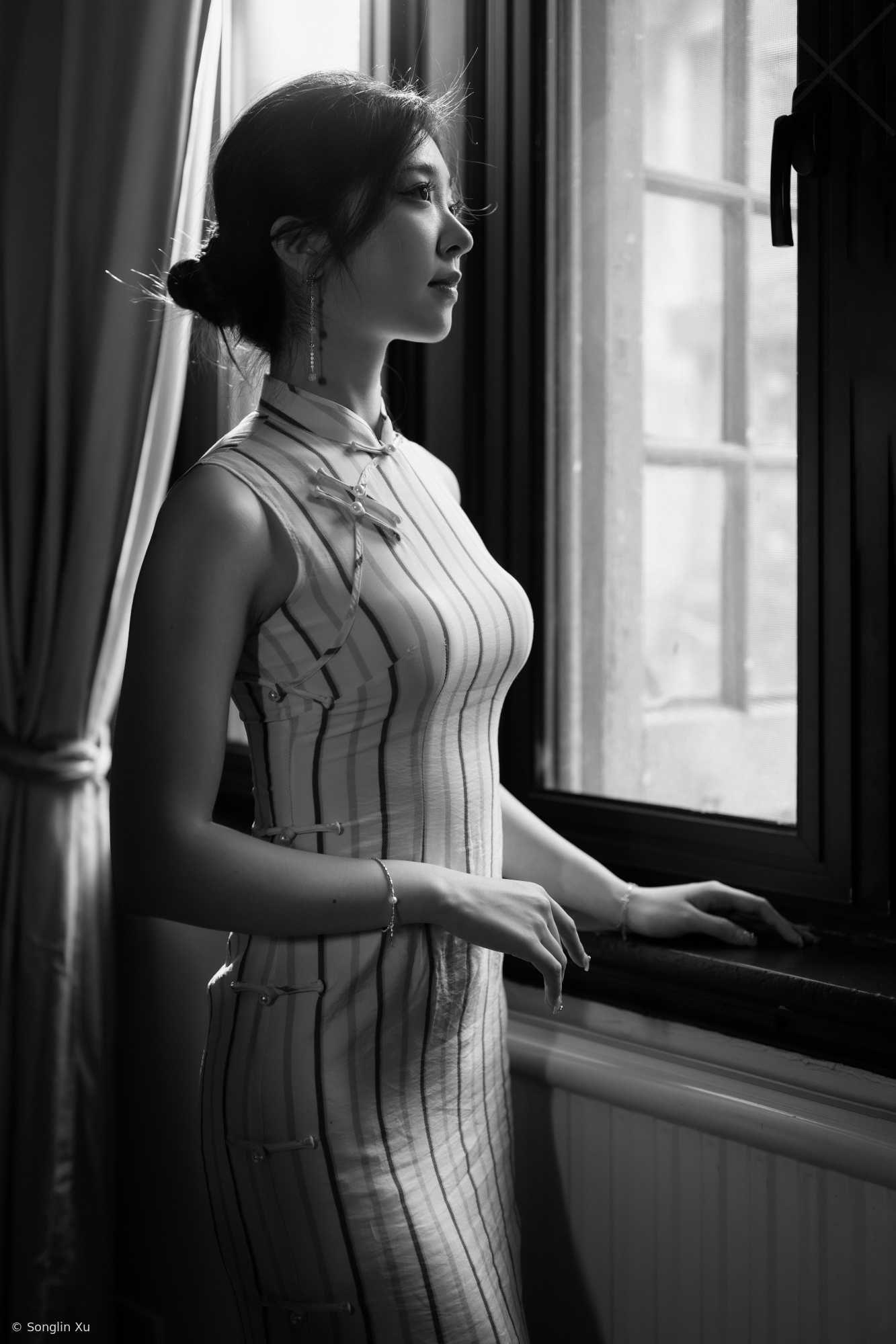 Ling Ling the young lady by Songlin Xu