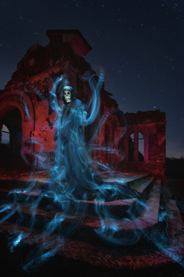 It's my house by Lucia Gamez