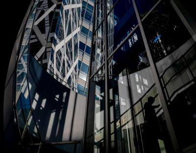 Vertical Labyrinth by YASUTOSHI HONJO