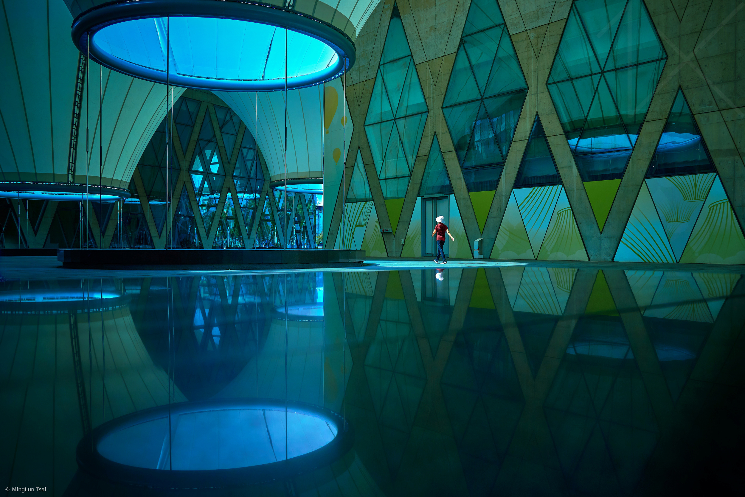 Towards the light by MingLun Tsai