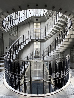 Concrete Atrium by KIMIO KOBAYASHI