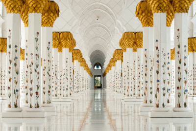 Sheikh Zayed Grand Mosque by Anatolie Poiata