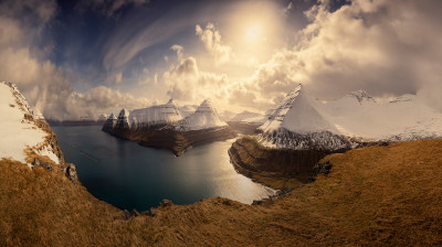 The Peak by Jingshu Zhu