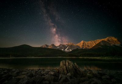 A starry night by Bing Li