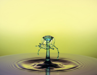 Dancing Drops by Yousef Sayadi