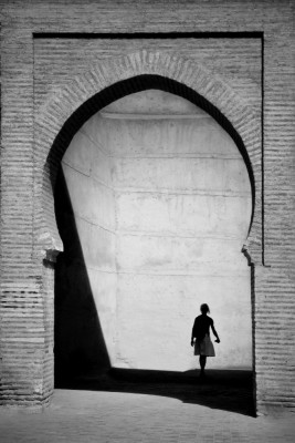 Through the gate by Mania De Praeter