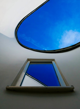 small white triangle by Markus Auerbach