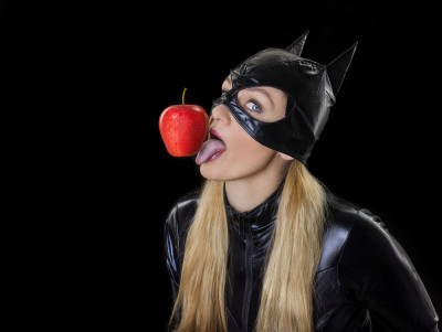 the flying red apple II by Michael Allmaier