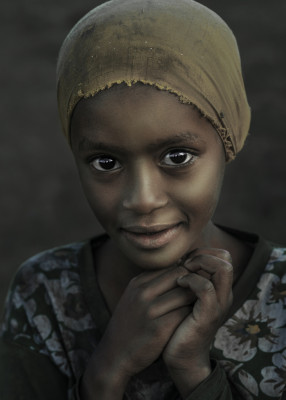 African women by Fengying Long