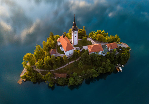 Floating Island by Tzvika Stein