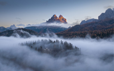 Tre Cimes at sunrise by Songlin Xu