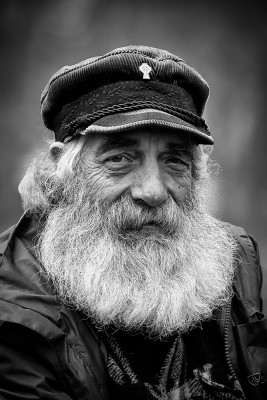 Happy old man by Mark d’Hanens